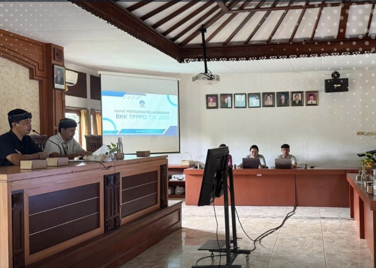 Rapat Penyusunan Petunjuk Teknis BKK pada Desa untuk Tambahan ...